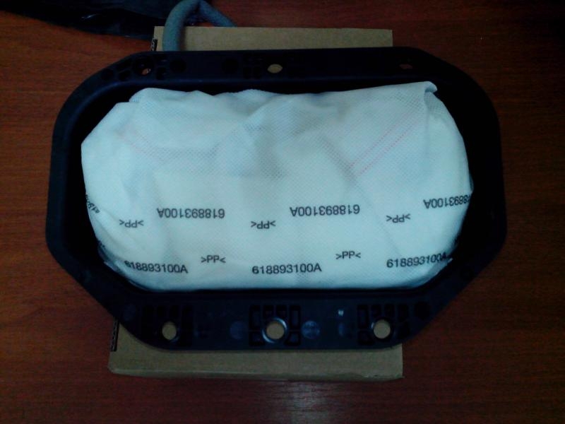 Натяжитель ремня безопасности правый купить для Chevrolet Orlando ...